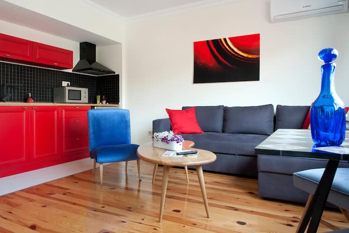 Very Central, And Nice Apartment In Taksim - Beyoğlu