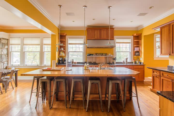 Intown Dream With Backyard - Decatur, GA