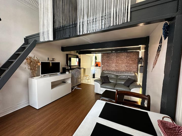 F 1  Carré D'or + A/c - Bail Mobilité - Nizza