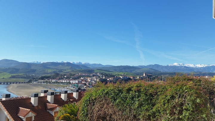 Large Village House With Magnificent Views - San Vicente de la Barquera