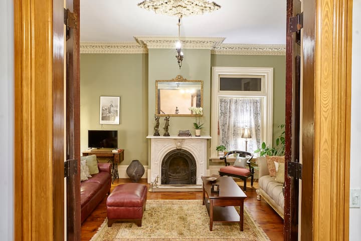 "Skylight" Room In Historic Victorian House - Syracuse, NY