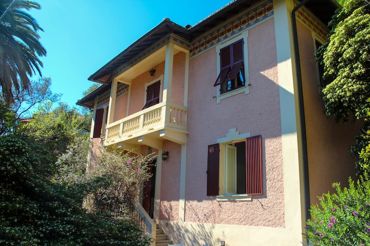 Apartment In Charming '900 Villa - Camogli