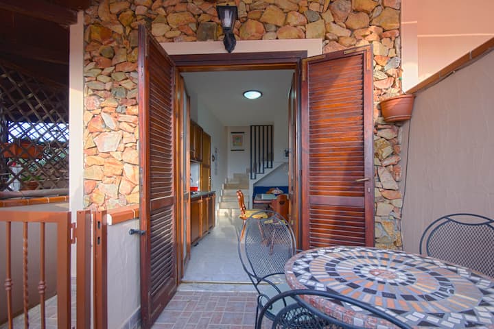 Comodo Trivano In Centro - Villasimius