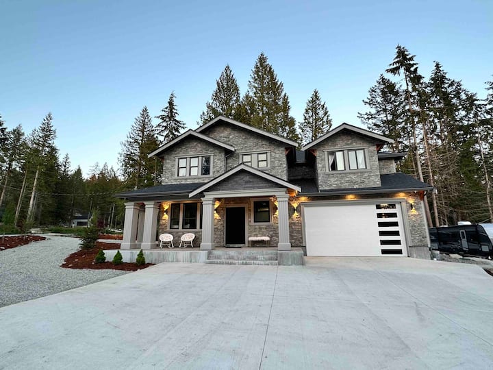 Casa Del Sol By Modena Homes - Sechelt