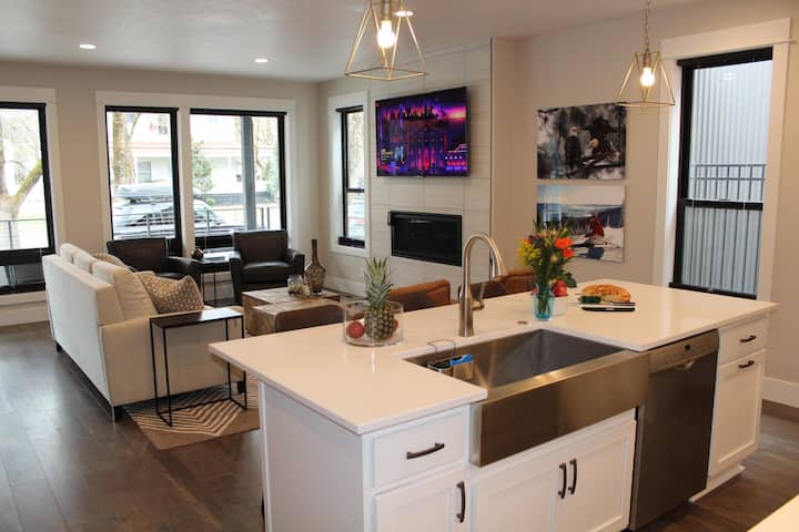 Stunning Downtown Home On Sherman Avenue - Coeur d'Alene, ID