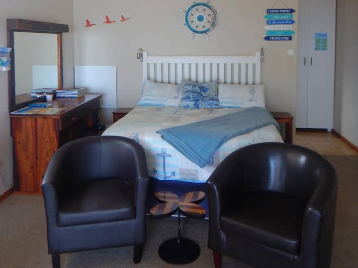 Thornbay Accommodation - Dolphin Apartment - Doringbaai