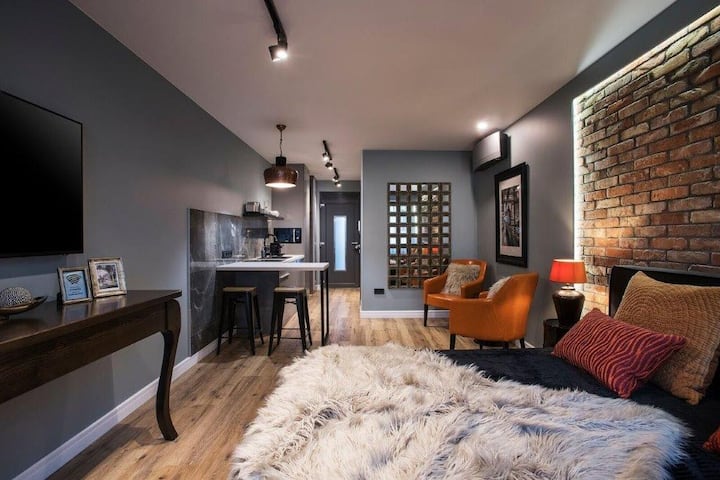 Designer Downtown Diamond - Budapest