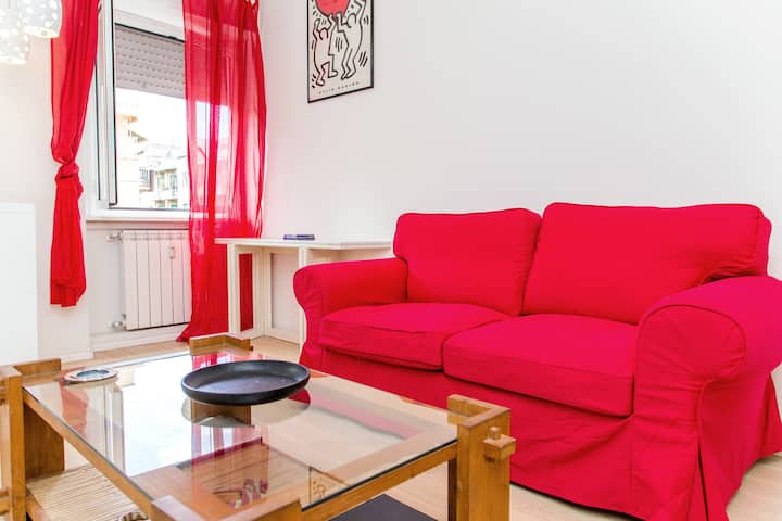 San Pietro Close To Tube Station. - Rome
