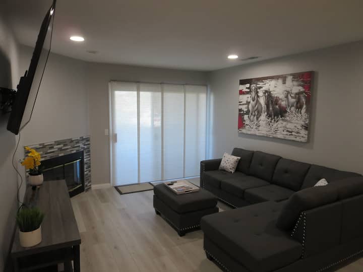Wine Country 1 Bed 1 Bath Condo - Temecula