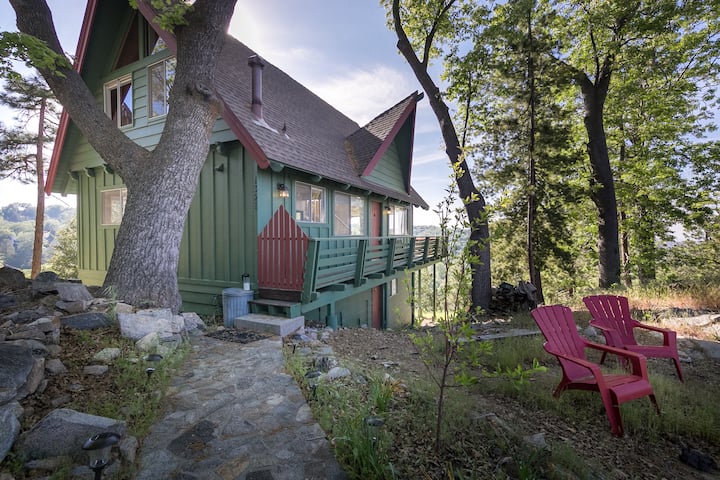 Beautiful Mountain Cabin With Unobstructed Views - Lake Arrowhead, CA