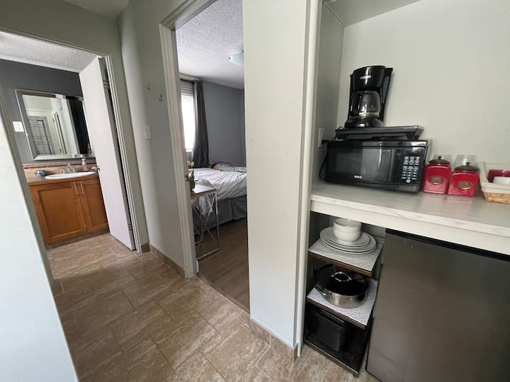 Main Floor Suite With Private Yard & Entry - Calgary