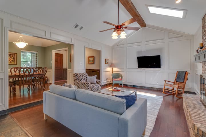 Chateau Marie ★ Charming 3bd/2ba Near Dfw Airport - Grapevine, TX