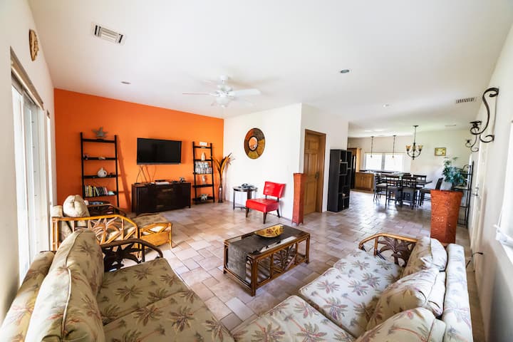 Luxury Villa, 3br, 3.5 Bath, Ocean Front, Sleeps 8 - Cozumel