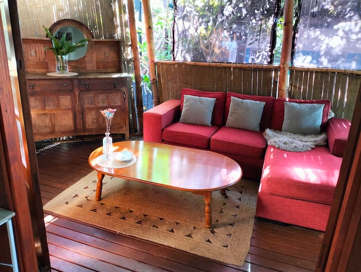 'Bello Away'
Teeny Tiny House
Self-contained - Bellingen