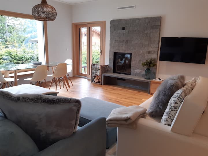 Gemütliche 3-zimmer Wohnung Mit Kamin - Arosa
