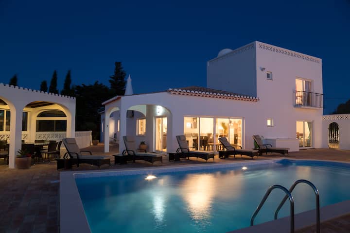 Villa Pt524 - Location Location Location! - Alvor