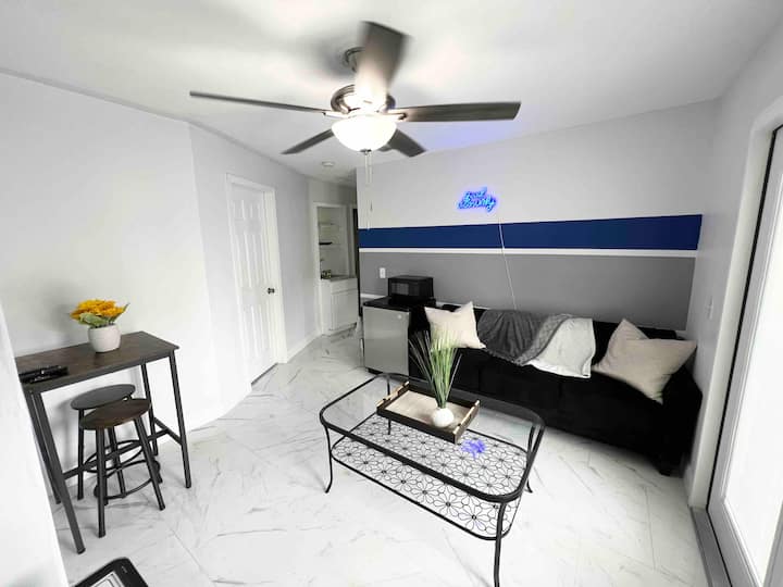 Luxury In Kissimmee Close To Disney Parks! - Kissimmee, FL