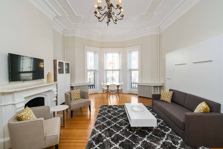 Stylish, Best Location Back Bay Studio! - Cambridge, MA