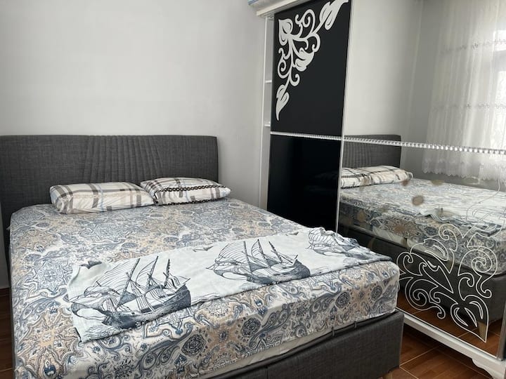 Gökçeada Merkezde 2+1 Geni̇ş Dai̇re - Gökçeada