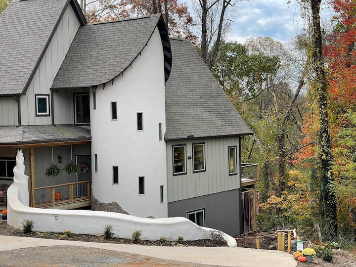 1mile To Avl/ King Studio-lil' Castle In The City - Asheville, NC