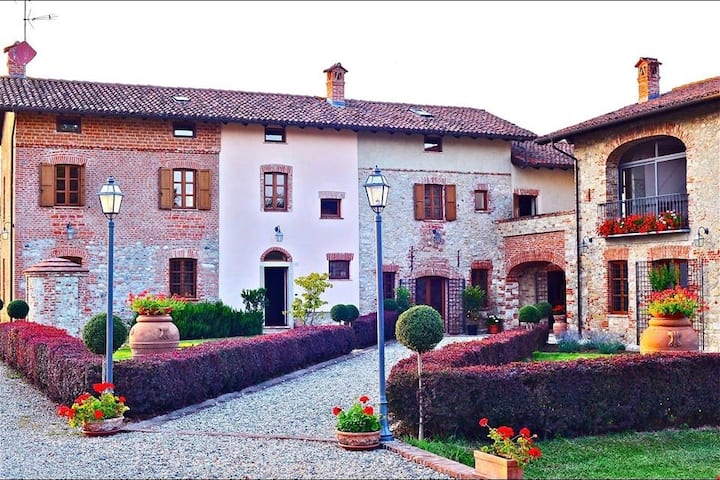 Tenuta La Valletta Nel Monferrato-gavi - Novi Ligure