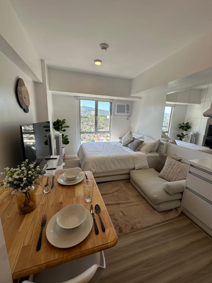 Cebu It  Riala T4 32f 65intv Netflix +350p Parking - Cebu City