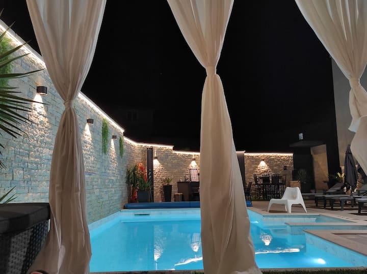 Tyra Delux 4 - Zadar