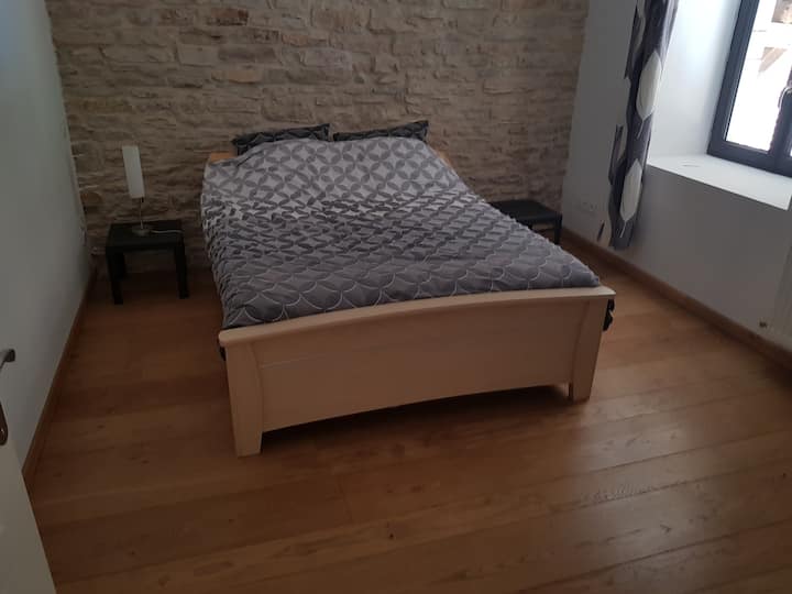 Chambre Disponible Frigo Sdb Wc Cuisine Piscine - Tournus