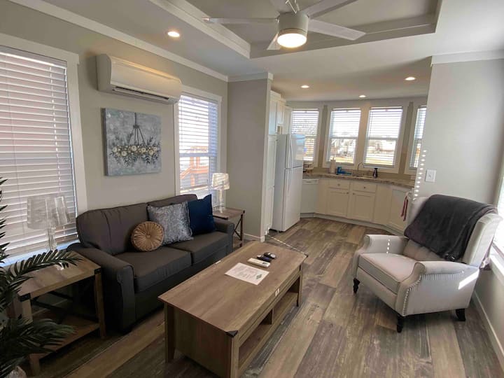 *Pet Friendly* Cabin 1.5 Miles From Main Street - Fredericksburg, TX
