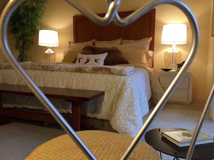 Views Private Central Bright Convenient, 7+days - Palm Springs, CA