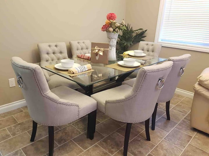 Corporate House By Restaurants, Costco, Best Buy - Grande Prairie
