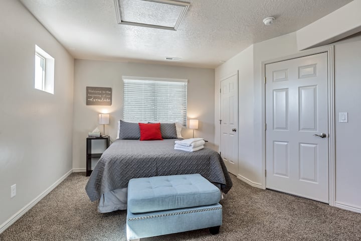 Large & New Studio Close To Uvu & Byu - Orem, UT