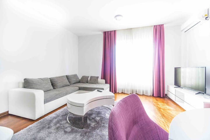 2 Bedroom Apartment @Incity Residences-playground - Bucarest