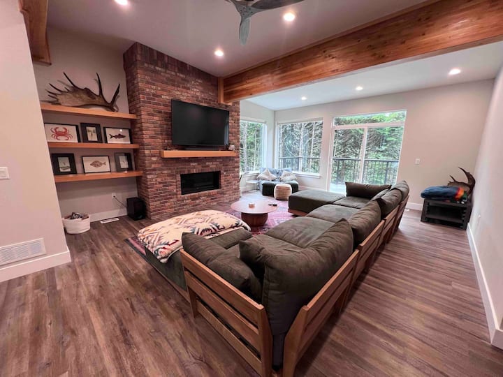 3 Br Luxury New Construction - 앵커리지
