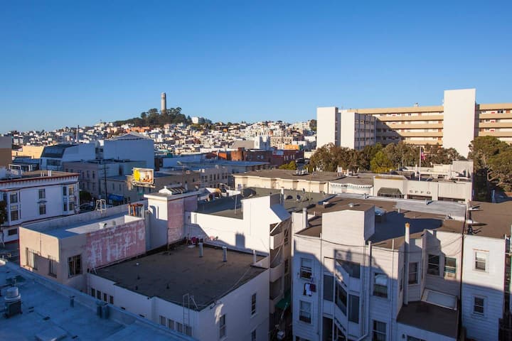 Nob Hill Apartment With Garage Parking Available - San Francisco, CA
