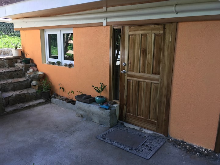 Hidden Retreat, Indipendent Studio - Honduras