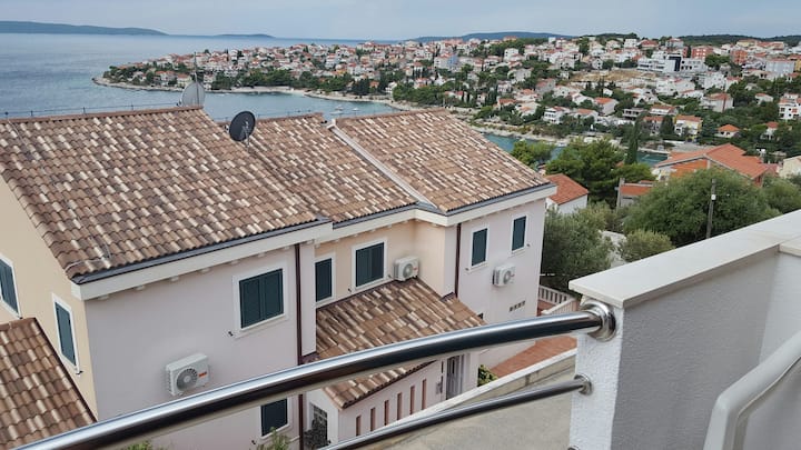 Casa Milesic - トロギル