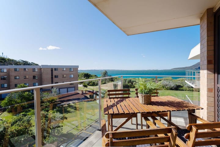 Promenade, 12 8 Intrepid Cl - Nelson Bay