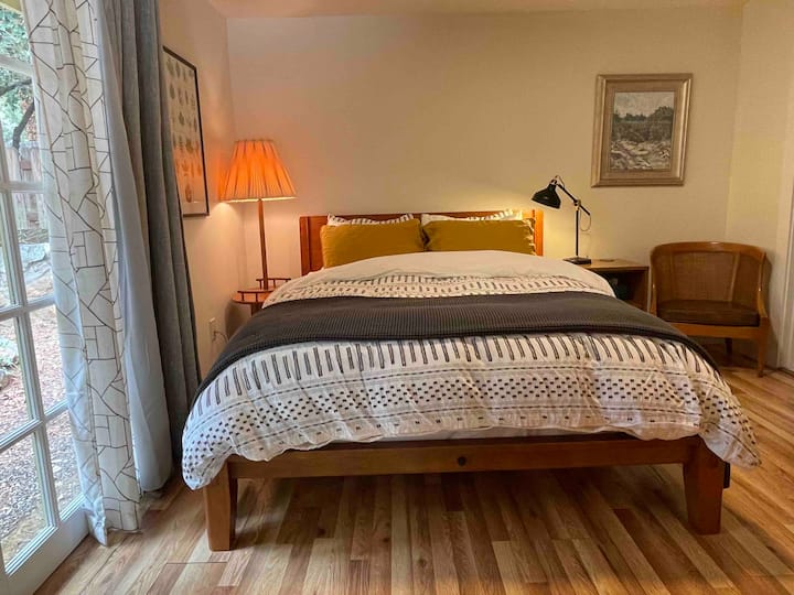 Nevada City Ohana: Detached Suite With Shared Pool - Nevada City, CA