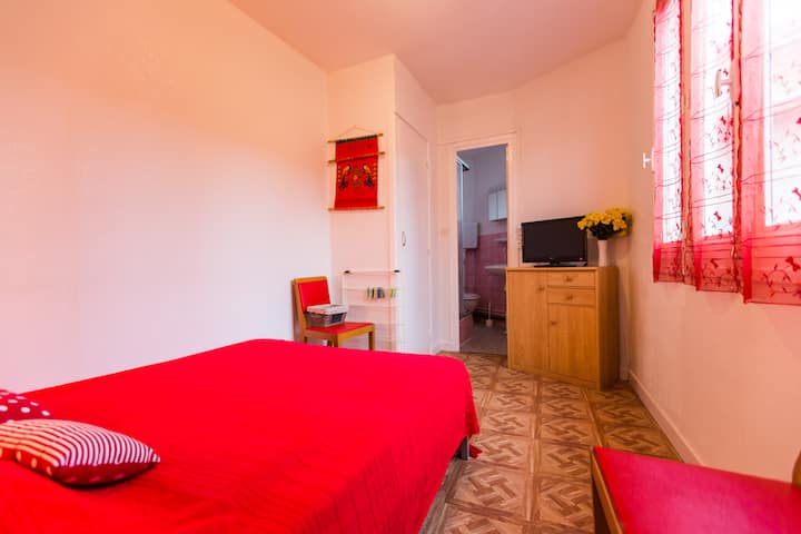 Appartement Pour Curistes En Saison (N°3), Calme - Châtel-Guyon
