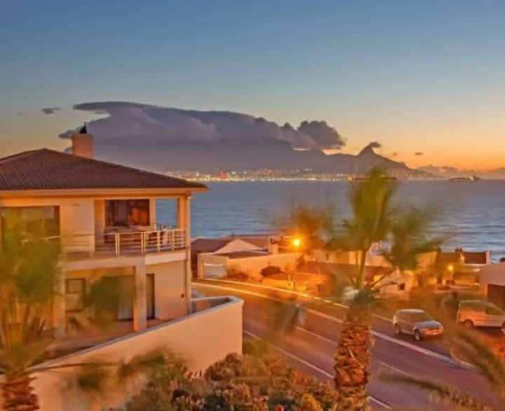 Bloubergstrand Villa With Endless Views - Kapstadt