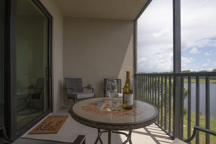 Paradise Found - 2/2 Luxury Condo - Lakewood Ranch