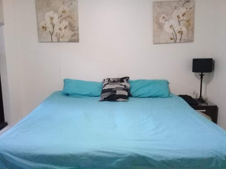 Room In  Surfers Paradise - Gold Coast