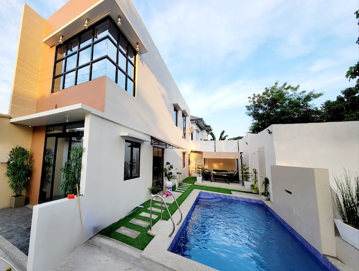 Pampanga Villa Vacation Rentals - Philippines | Airbnb
