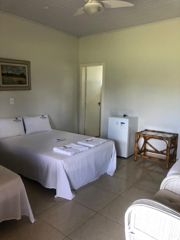 Pousada Fazenda Das Melancias - Quarto 3 - Sete Lagoas