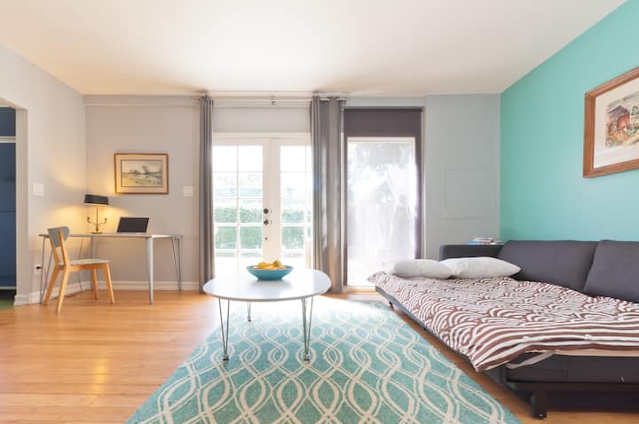 Gated Cozy Cottage - Culver City, CA