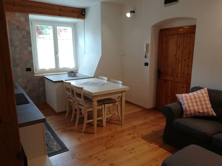 Cozy Flat In The Centre Of Cavalese, Dolomites - Cavalese