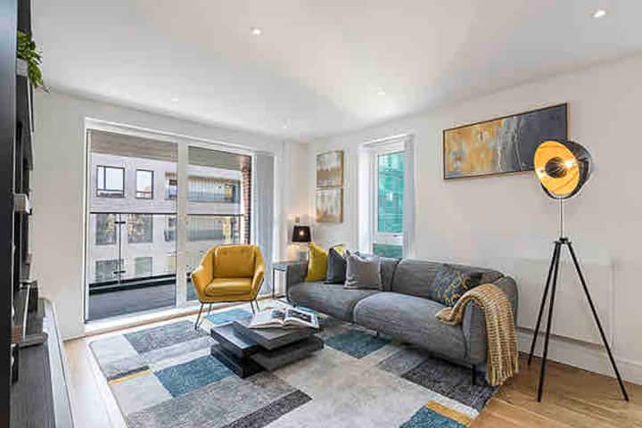 Stunning Urban Chic Flat With Balcony - Edgware