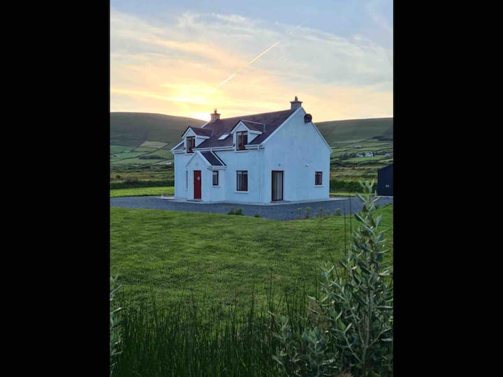 Wild Atlantic Way Holiday Home Escape.   3bed. - County Kerry