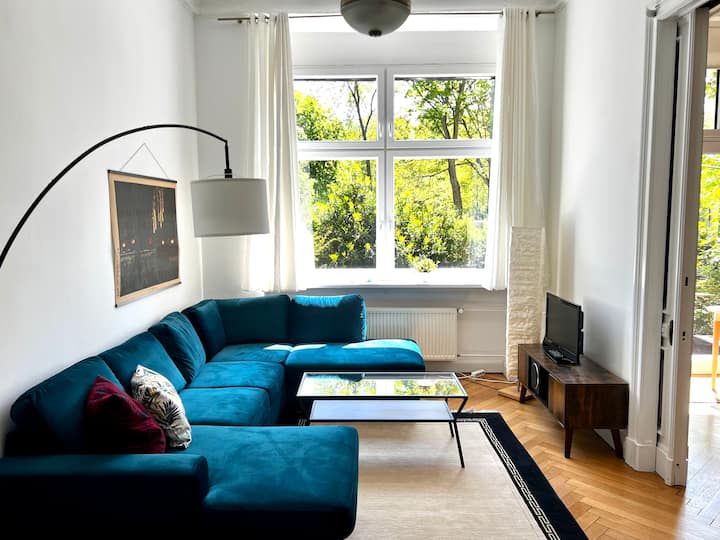 Spacious Family-friendly Apartment Opposite Park - Berlín